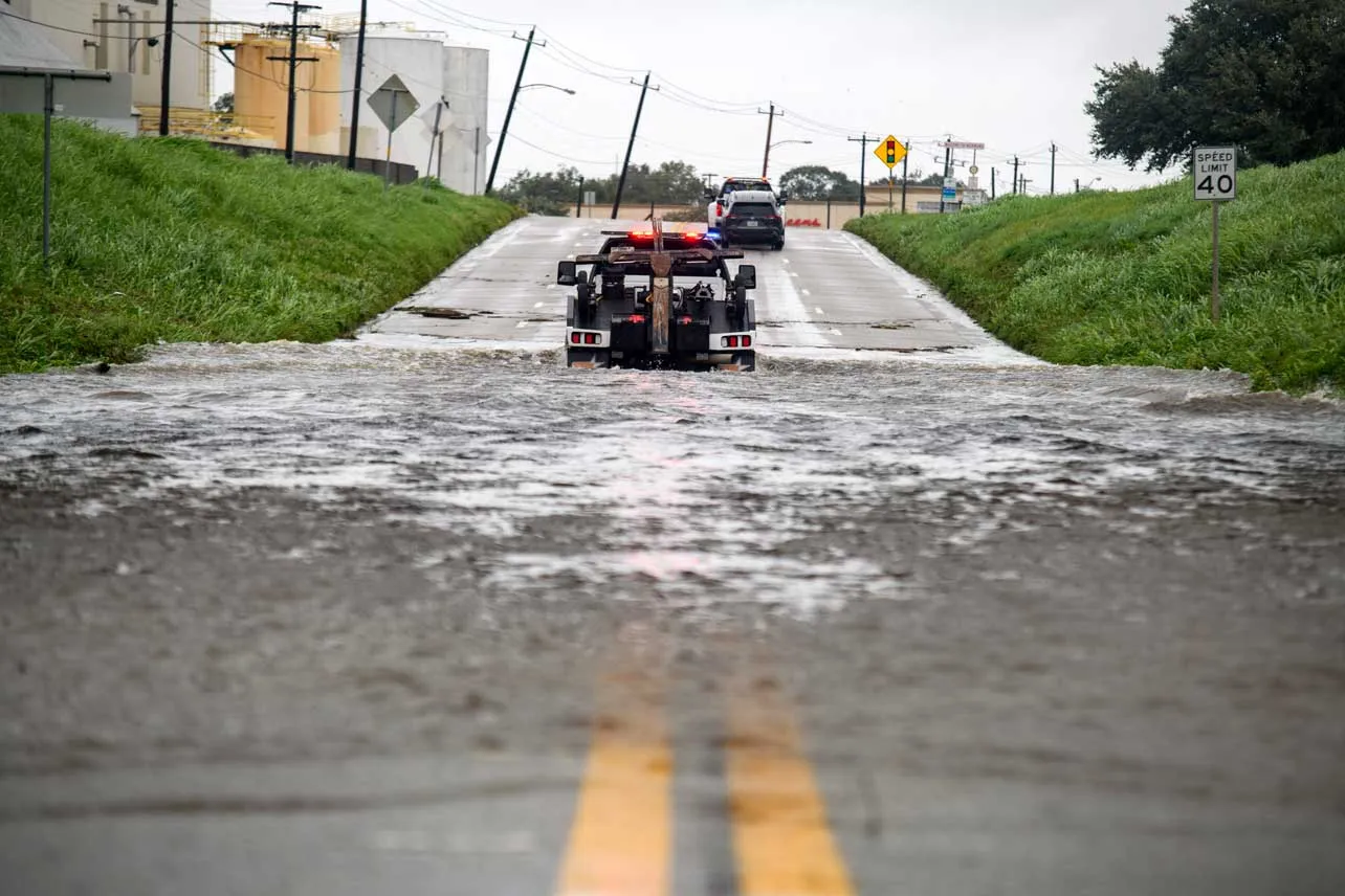 Nueve fallecidos por Beryl, que se degrada a tormenta tropical en Texas