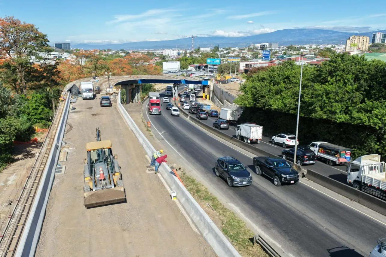 Paso a desnivel entre Hatillo 7 y 8 se habilitará en febrero