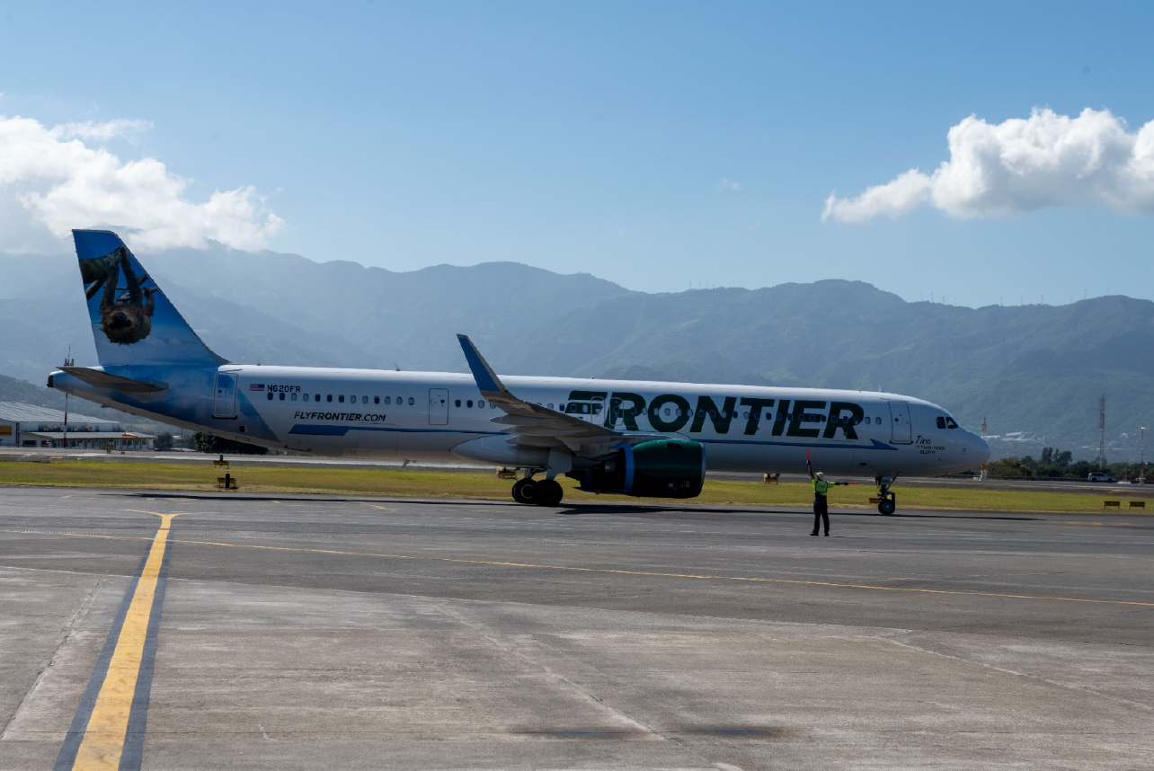 #Galería Así se ve el avión de Frontier Airlines decorado con “Tico ...